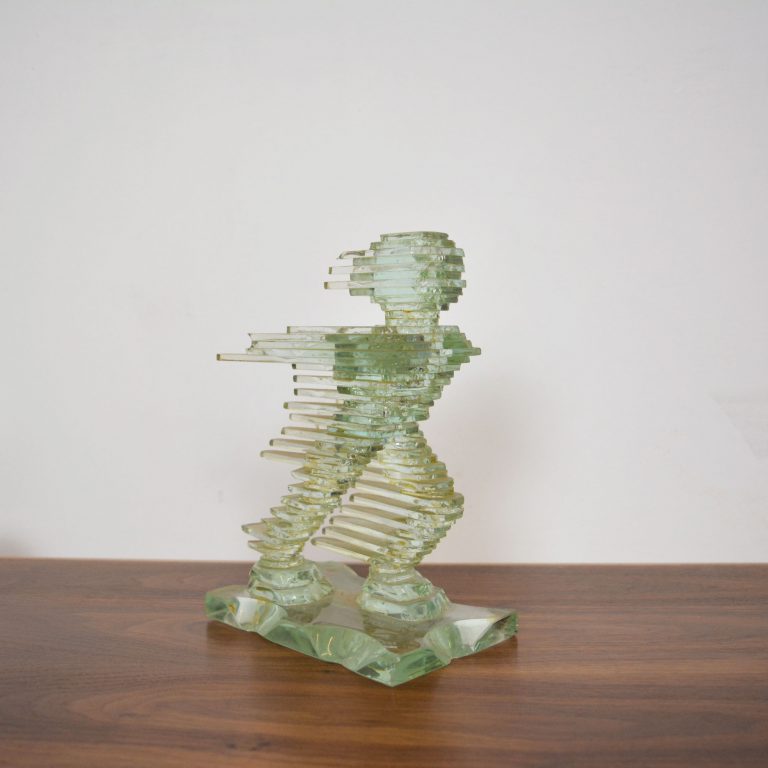 Modern Glass Sculpture -Rent Only- MODERNON - A Retrosexual Movement