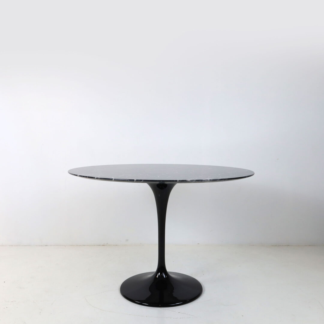 Tulip Round Dining Table -Black Marquina - MODERNON - A Retrosexual ...